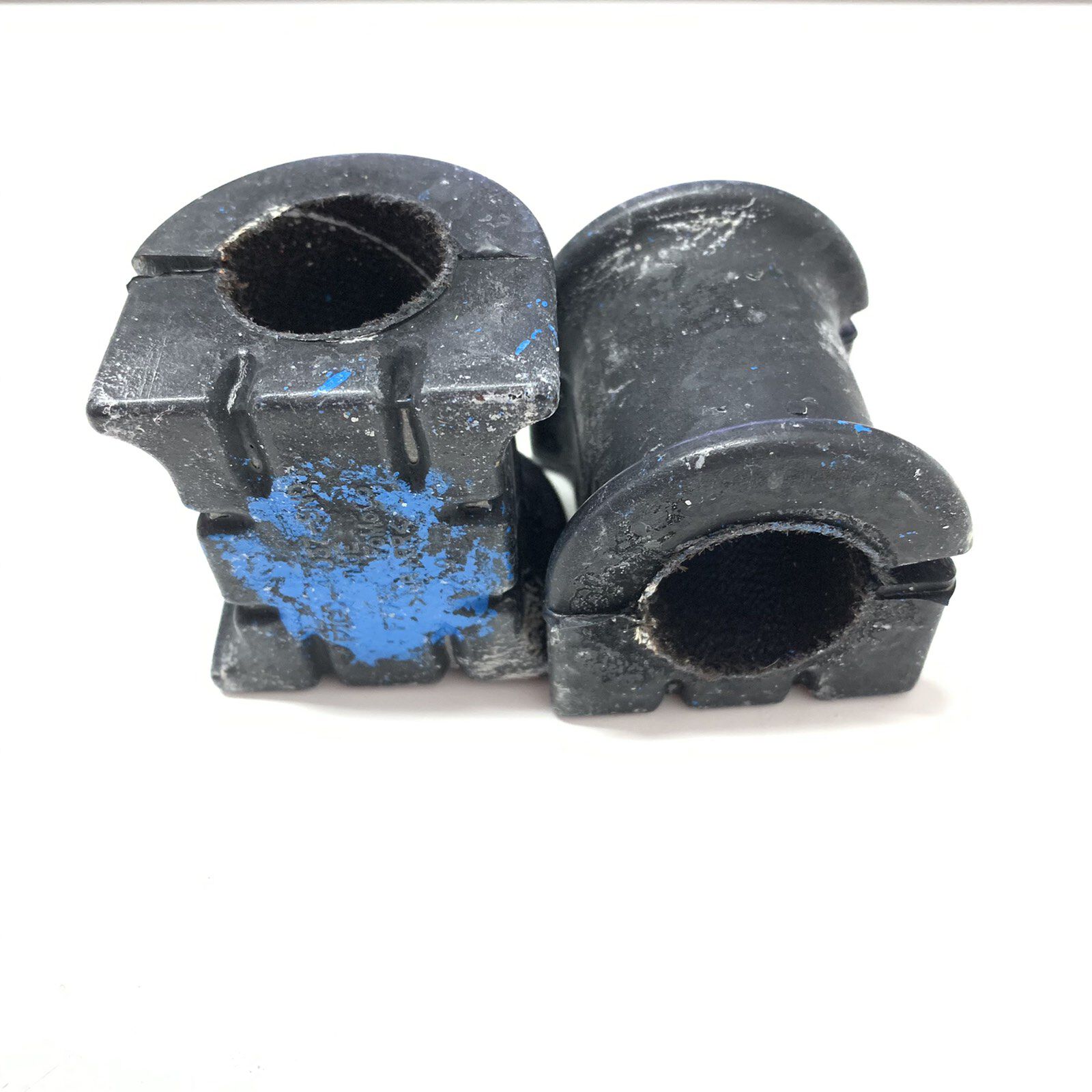 Втулка заднего стабилизатора на Ford: каталожный номер F2GZ5493B EDGE 2015